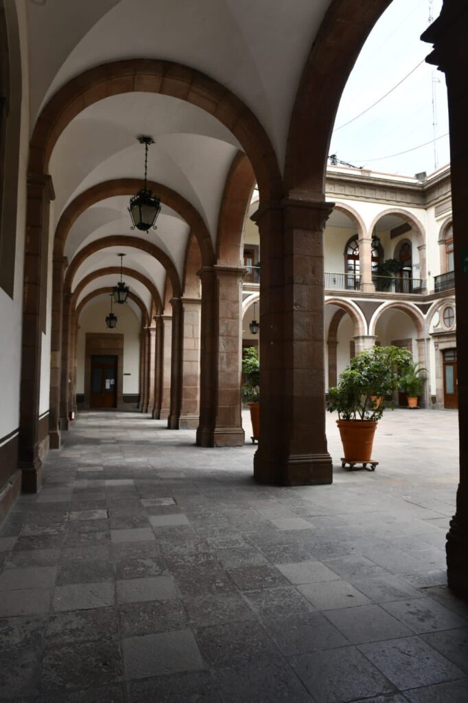 Secretaría de turismo diseña programa de visitas guiadas gratuitas a palacio de gobierno ...