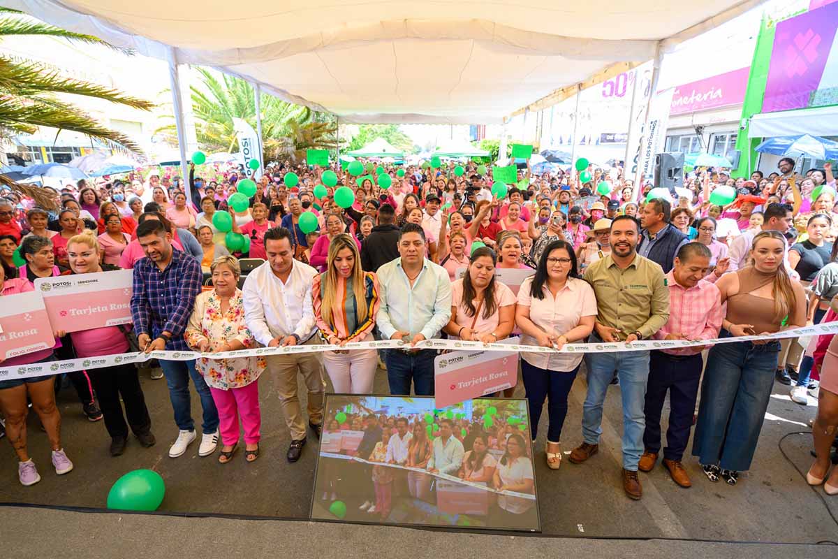 Ricardo Gallardo inaugura primera clínica rosa de la zona metropolitana ...