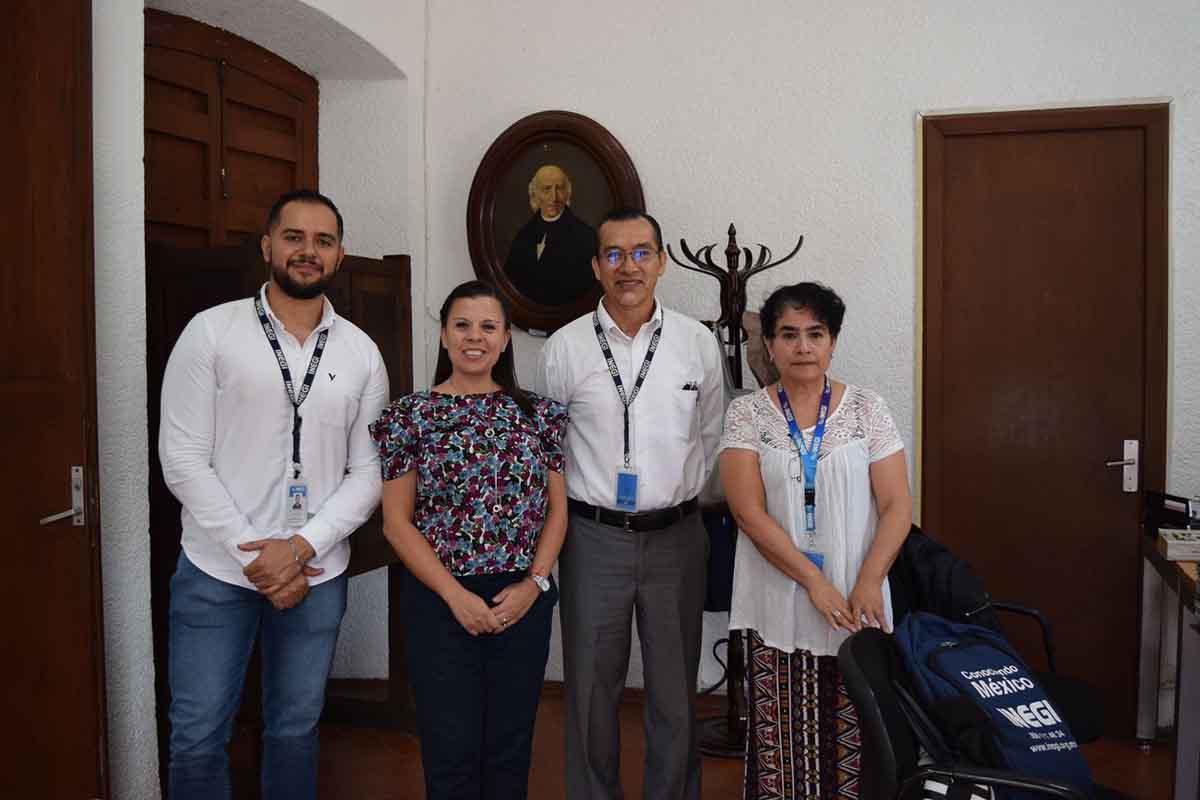 Gobierno estatal recibe donación de acervo histórico del INEGI ...